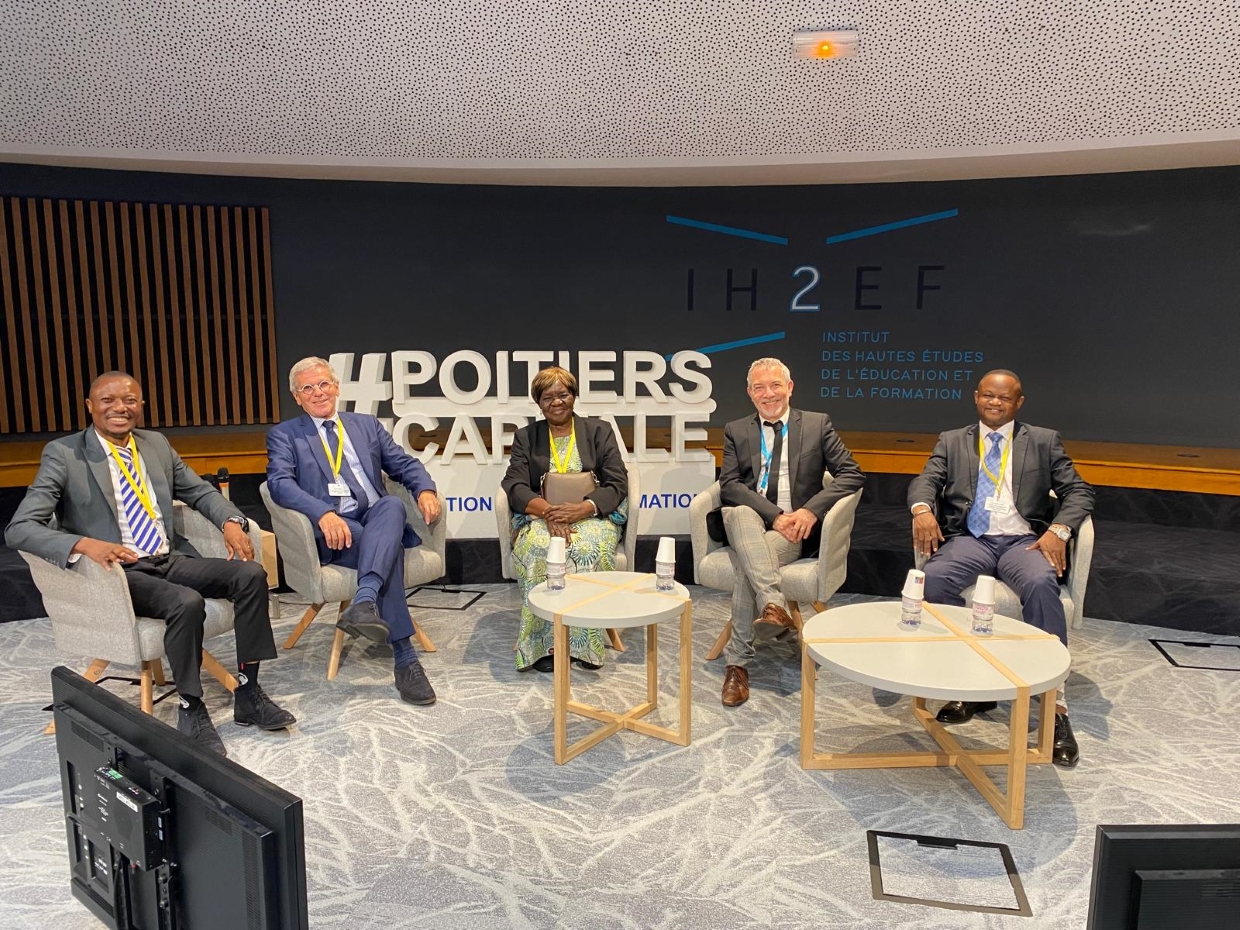 Construire des passerelles éducatives : l'engagement international de l'IH2EF